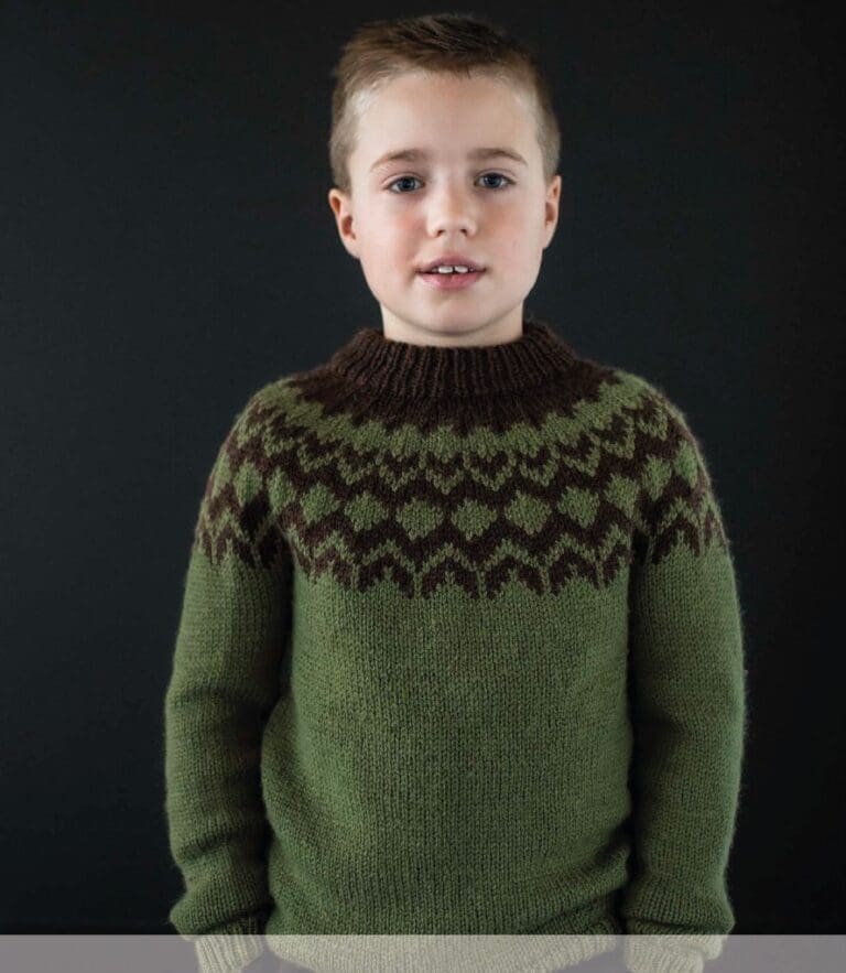 StrikkeKit Islandsk børnesweater "Skoli" (Blød merino "Spuni")